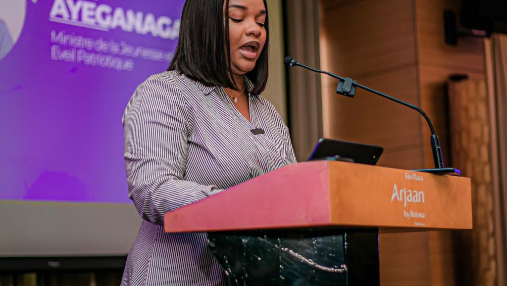 RDC : La Ministre de la Jeunesse appelle à une maîtrise des compétences numériques pour une ...